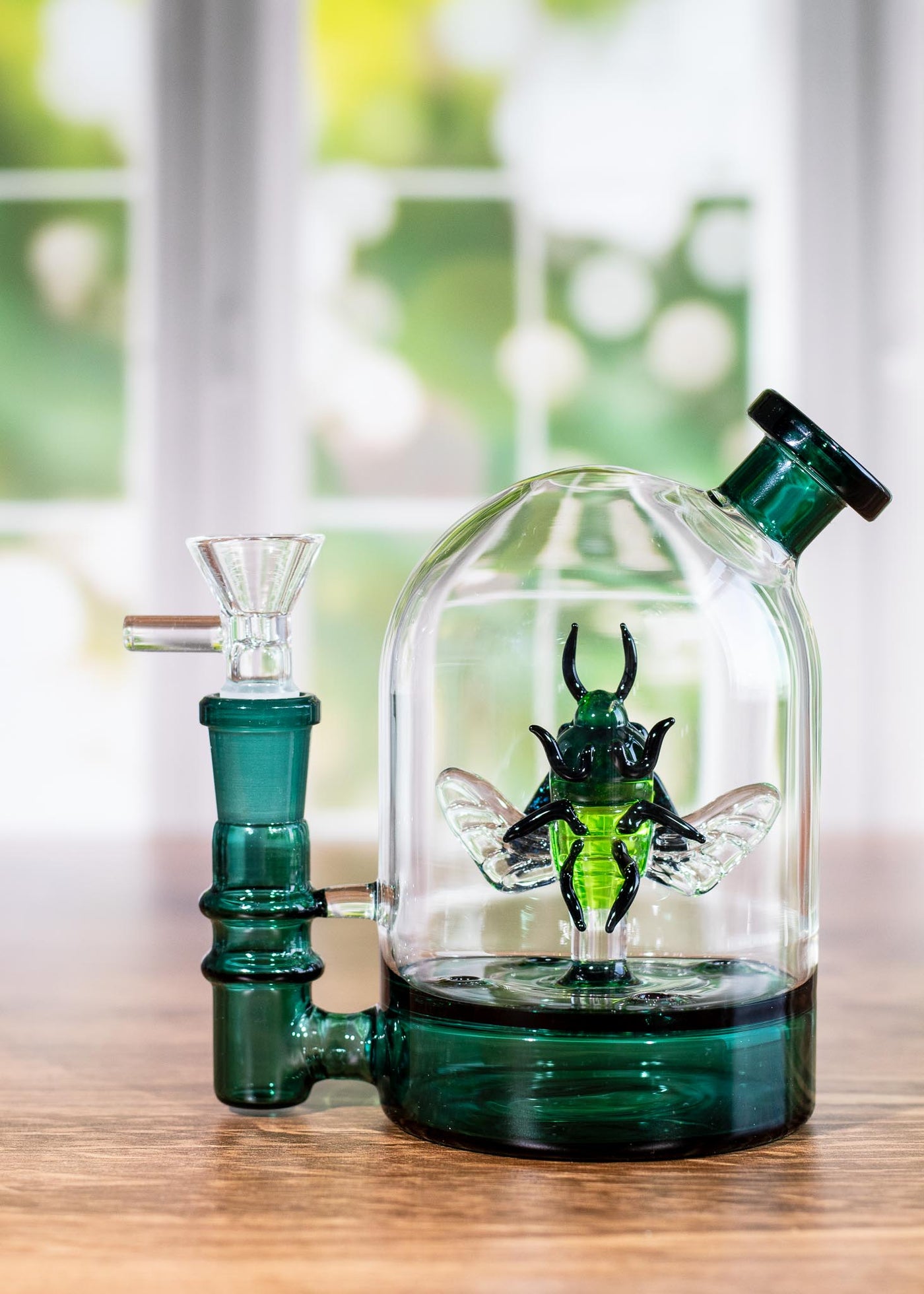 BEETLE CLOCHE BONG