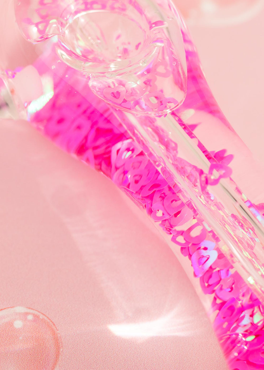 FREEZABLE HEART GLITTER PIPE