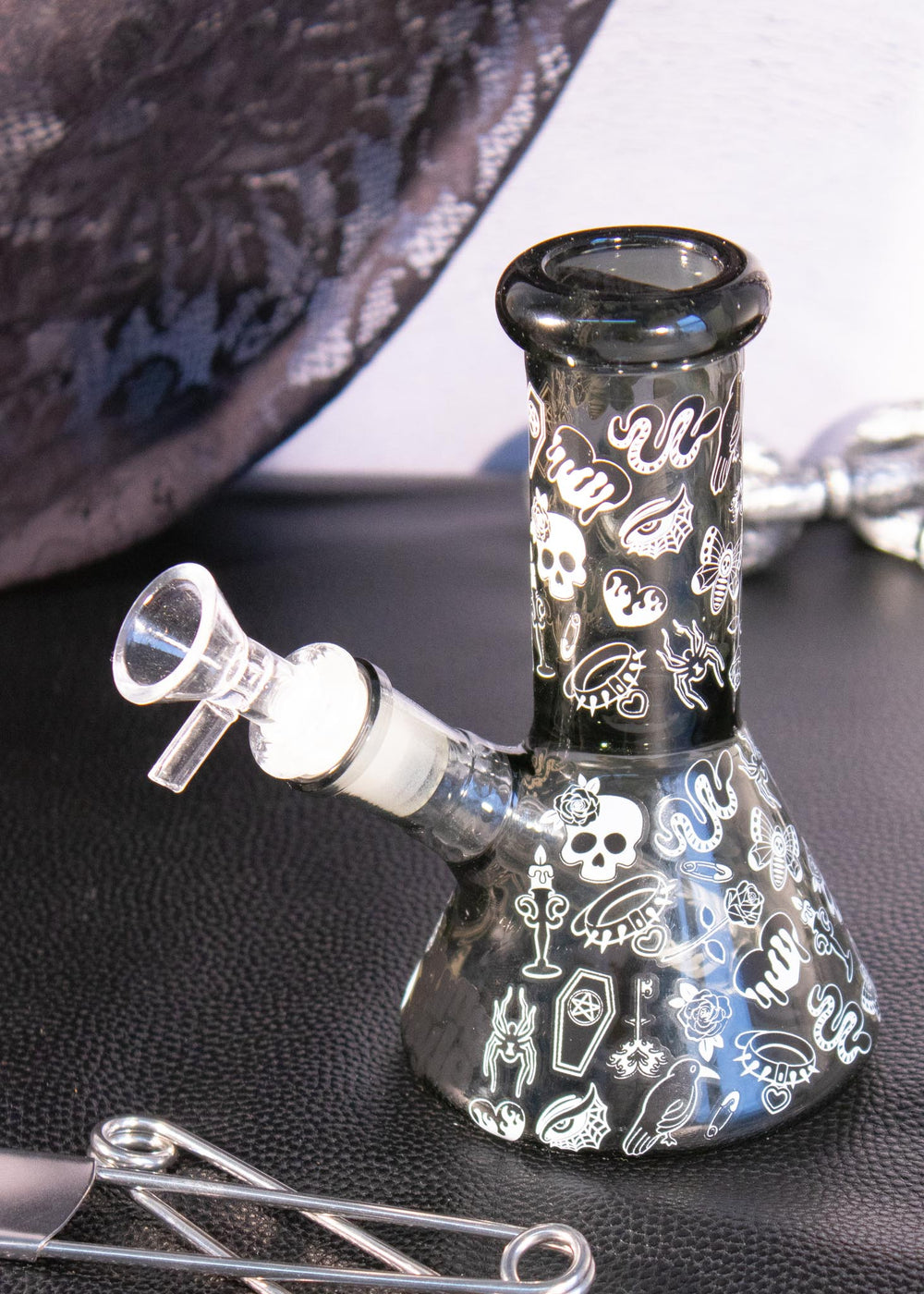 GOTH BONG 6"